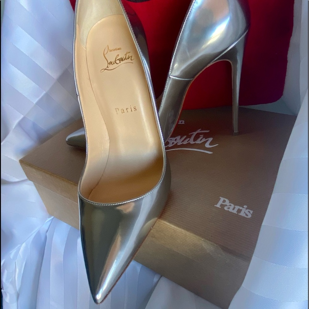 Christian Louboutin So Kate - Gem